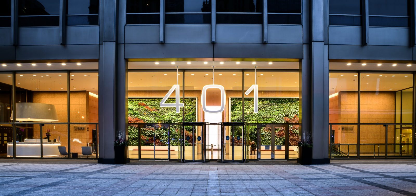 Overview | 401 North Michigan | Zeller